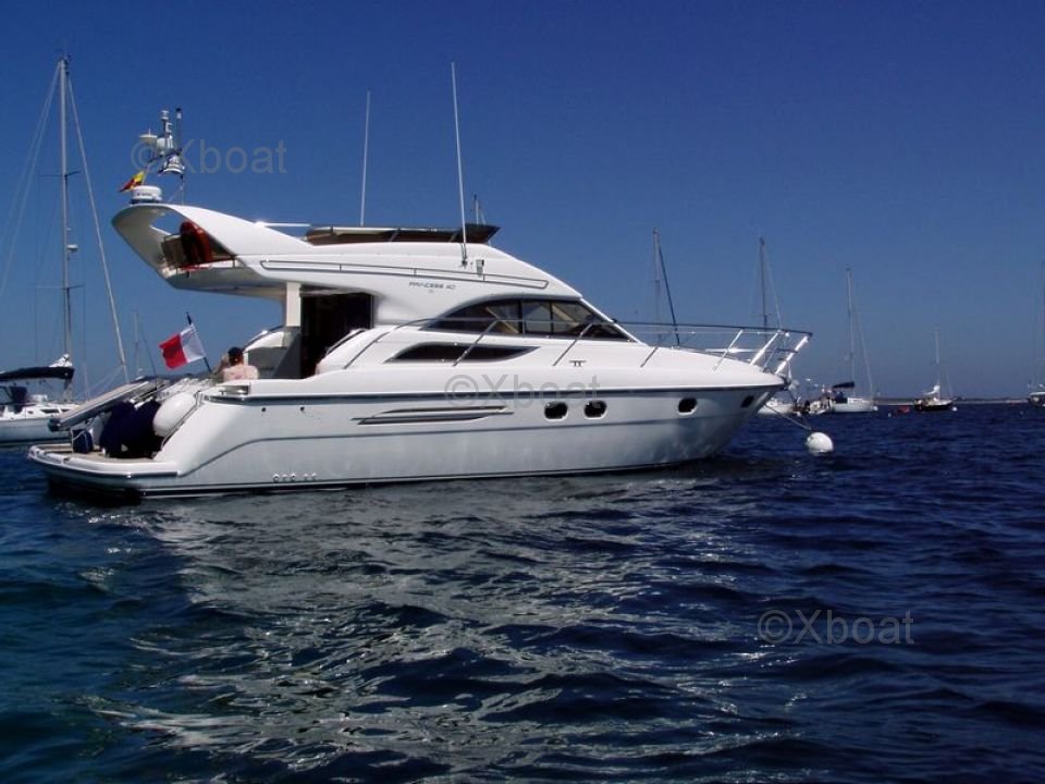 Used Motorboat of PRINCESS shipyard, Model PRINCESS 40 FLY from 1999 ...